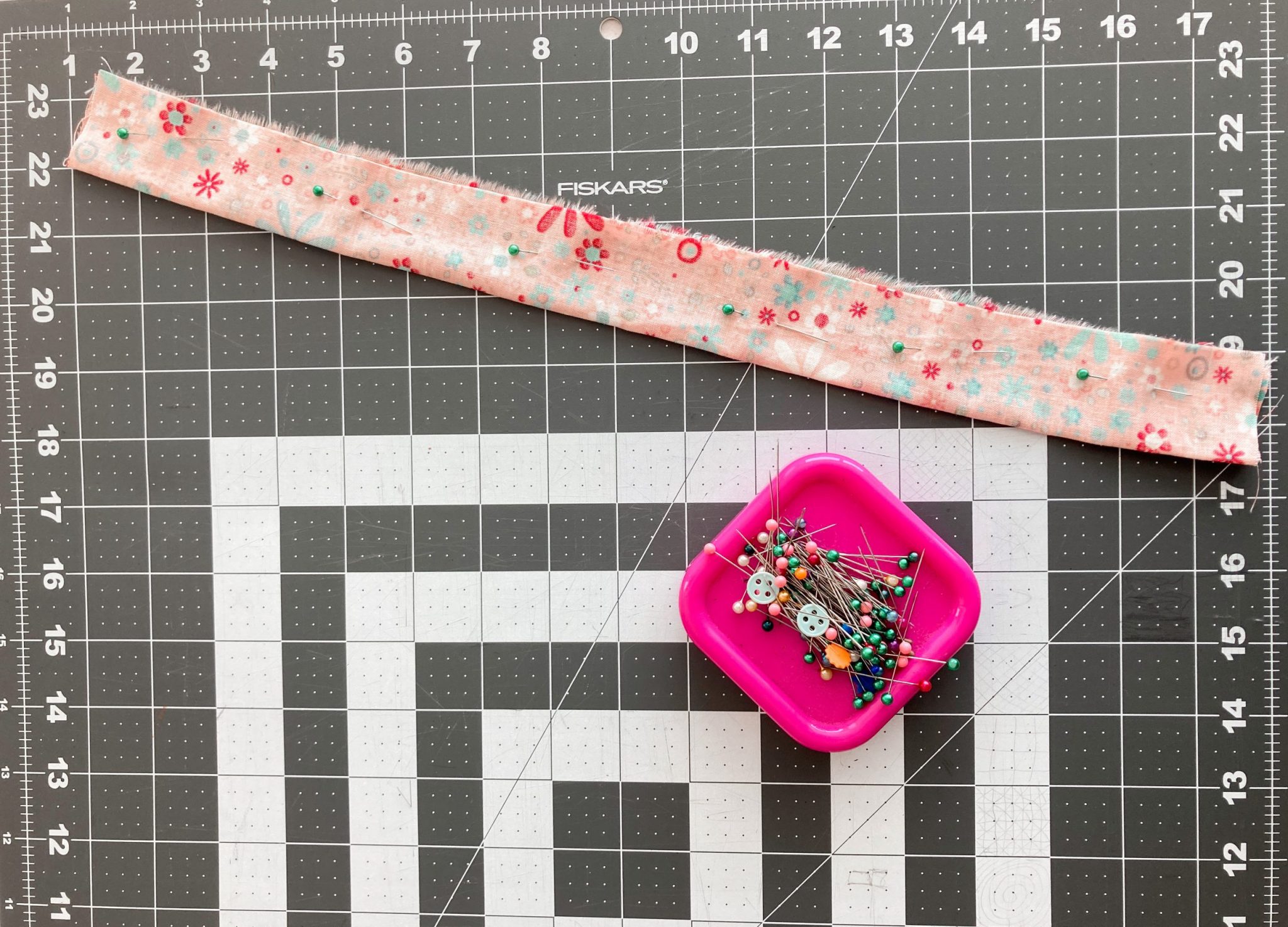 How to Make a Scrunchie - Old-Fashioned Inspiration